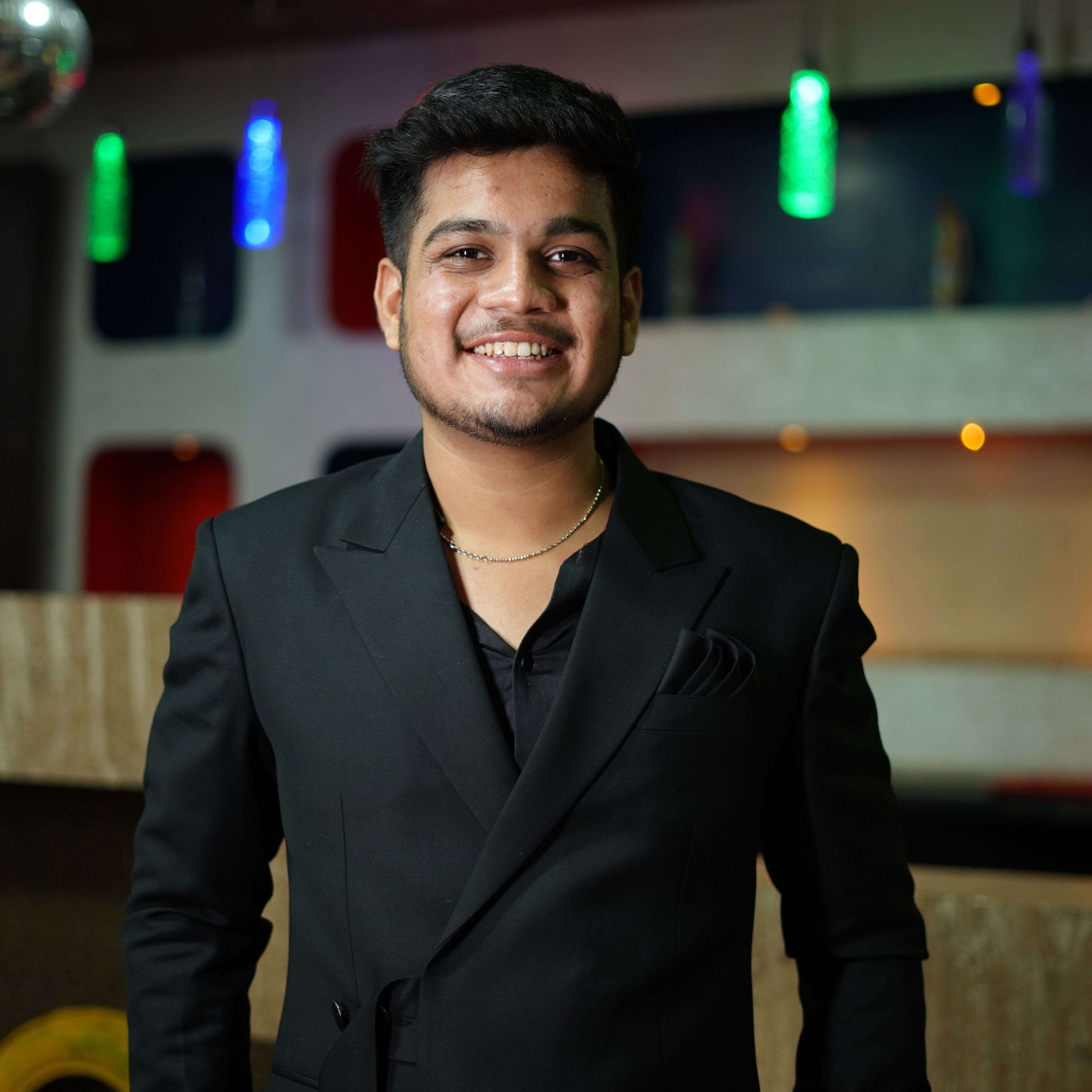 7 Types of Sales Calls: Master Every Call to Close Deals